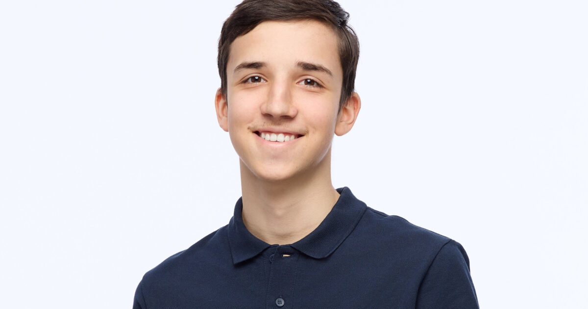 Dominik Sesar - Bitfee AG